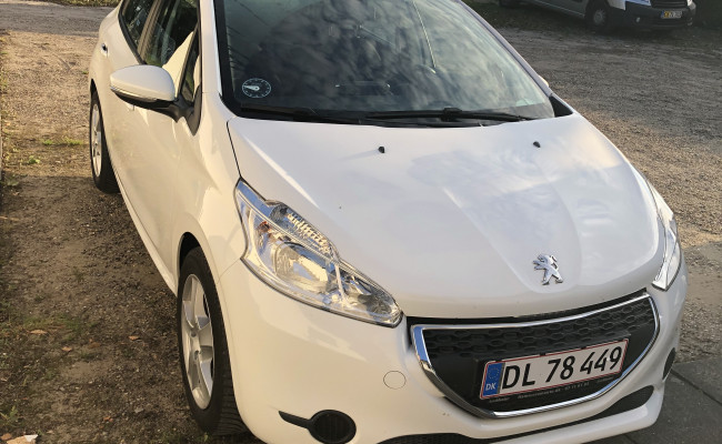 DL78449 Peugeot 208 1.2 Vti 5d