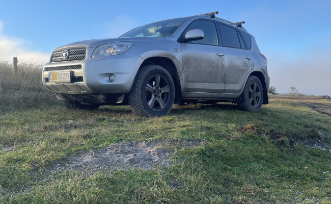 AX87277 Toyota Rav 4 2,2 D - 4d Van