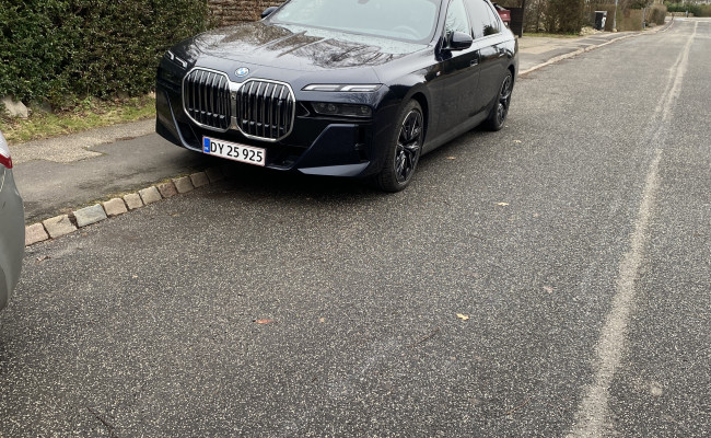 DY25925 Bmw I7 50 Edrive