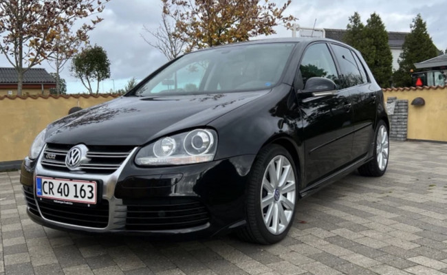 DS89965 Volkswagen Golf 5 R32