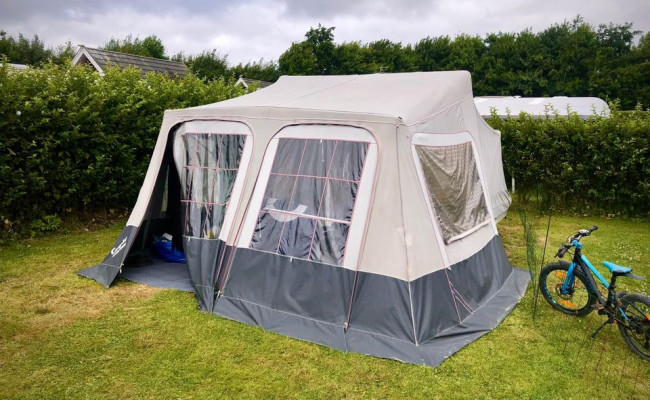 FB4992 Camp-let 400 Gt