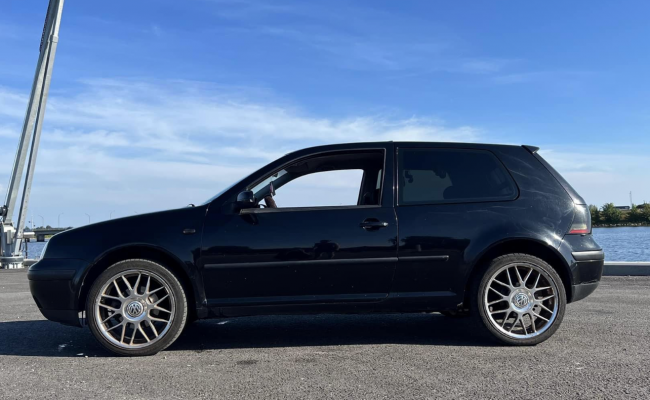 DM42505 Volkswagen Golf 1,8