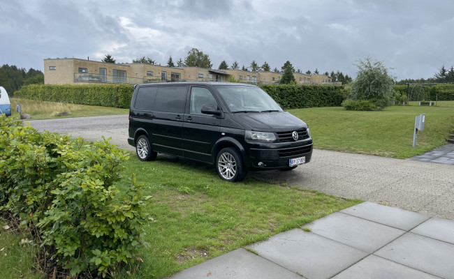 BY17009 Volkswagen Multivan 2,5 Tdi