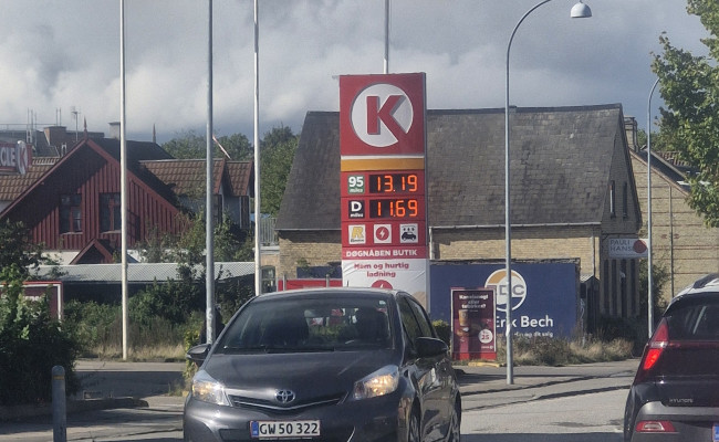 GW50322 Toyota Yaris 5-dørs 1,3 Man.6. 5d.
