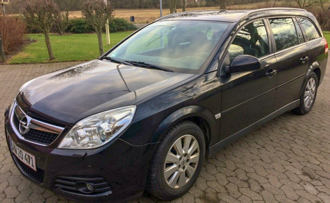 DM37005 Opel Vectra 2,2 St. Car