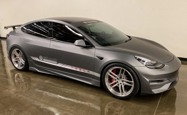 DB97606 Tesla Model 3 Long Range Performance 4-dr Fixed Ratio