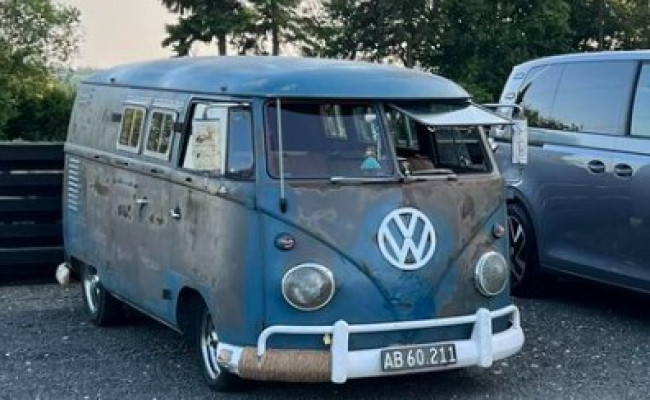 AB60211 Vw 211 St.car