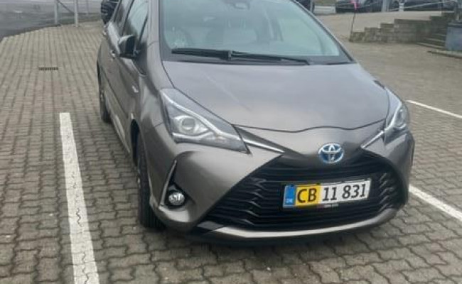 DP82979 Toyota Yaris Van 1.5 Hybrid (100 Hk) Aut. Gear