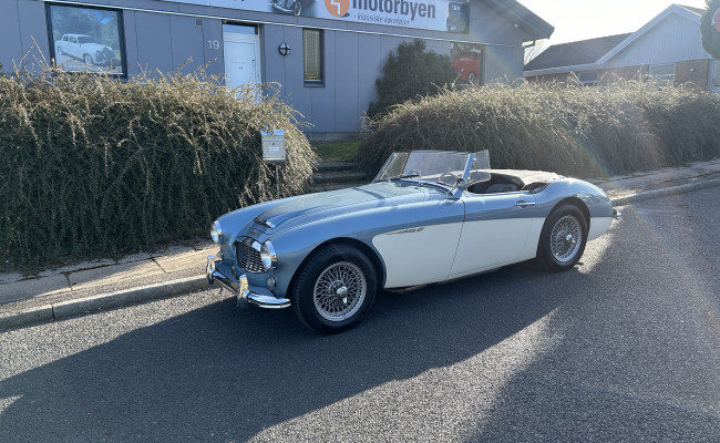 DG86946 Austin Healey 100/6