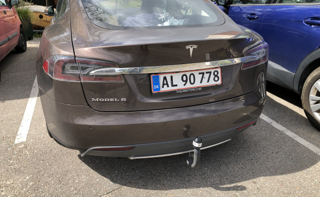 AL90778 Tesla Model S 85