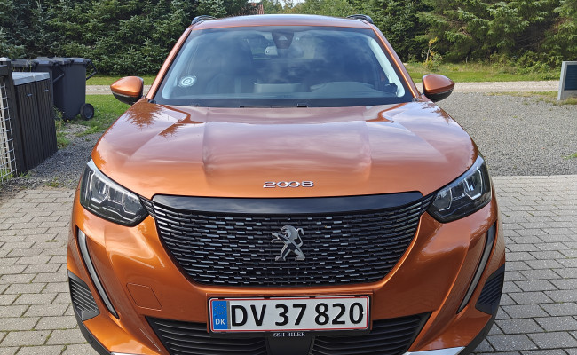 EE47143 Peugeot 2008 Bluehdi 130 Suv Eat8