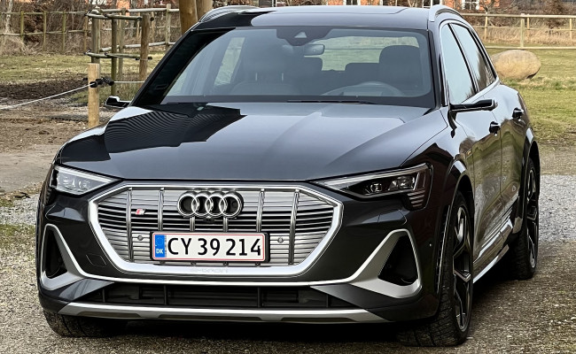 CY39214 Audi E-tron S 5-dørs Quattro
