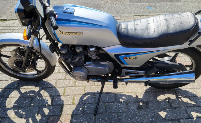 DD16749 Kawasaki Zr 550 A
