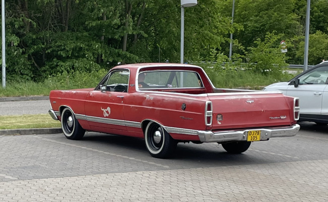 DJ78105 Ford Falcon Ranchero