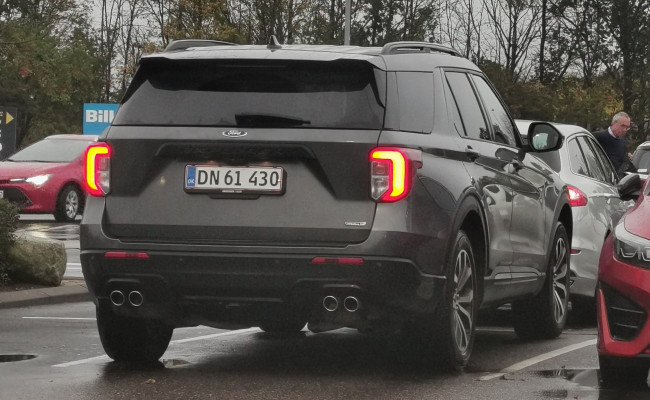 DN61430 Ford Explorer Phev (450 Hk) Suv Fwd A10