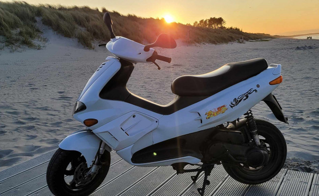 VN7281 Gilera Runner Uoplyst