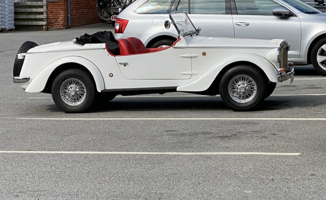 BN53906 Fiat 850 Spring Spider Siata