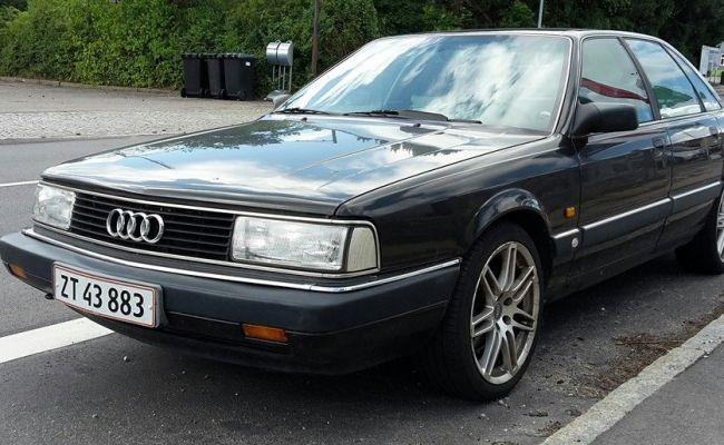 ZT43883 Audi 200 Uoplyst