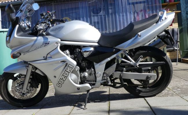 CY13471 Suzuki - Gsf 600 S