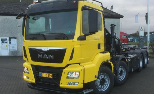 BF10399 Man Tg 35. 8x4 Bl